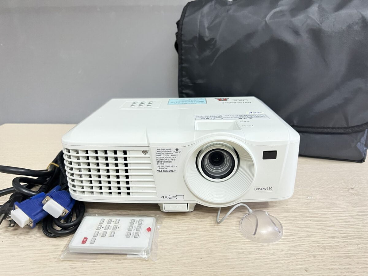MÁY CHIẾU MITSUBISHI LVP EW330 - SỬA MÁY CHIẾU HẠNH PHÁT